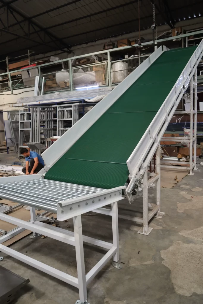 Inclined Conveyor: Conquering the Slopes
